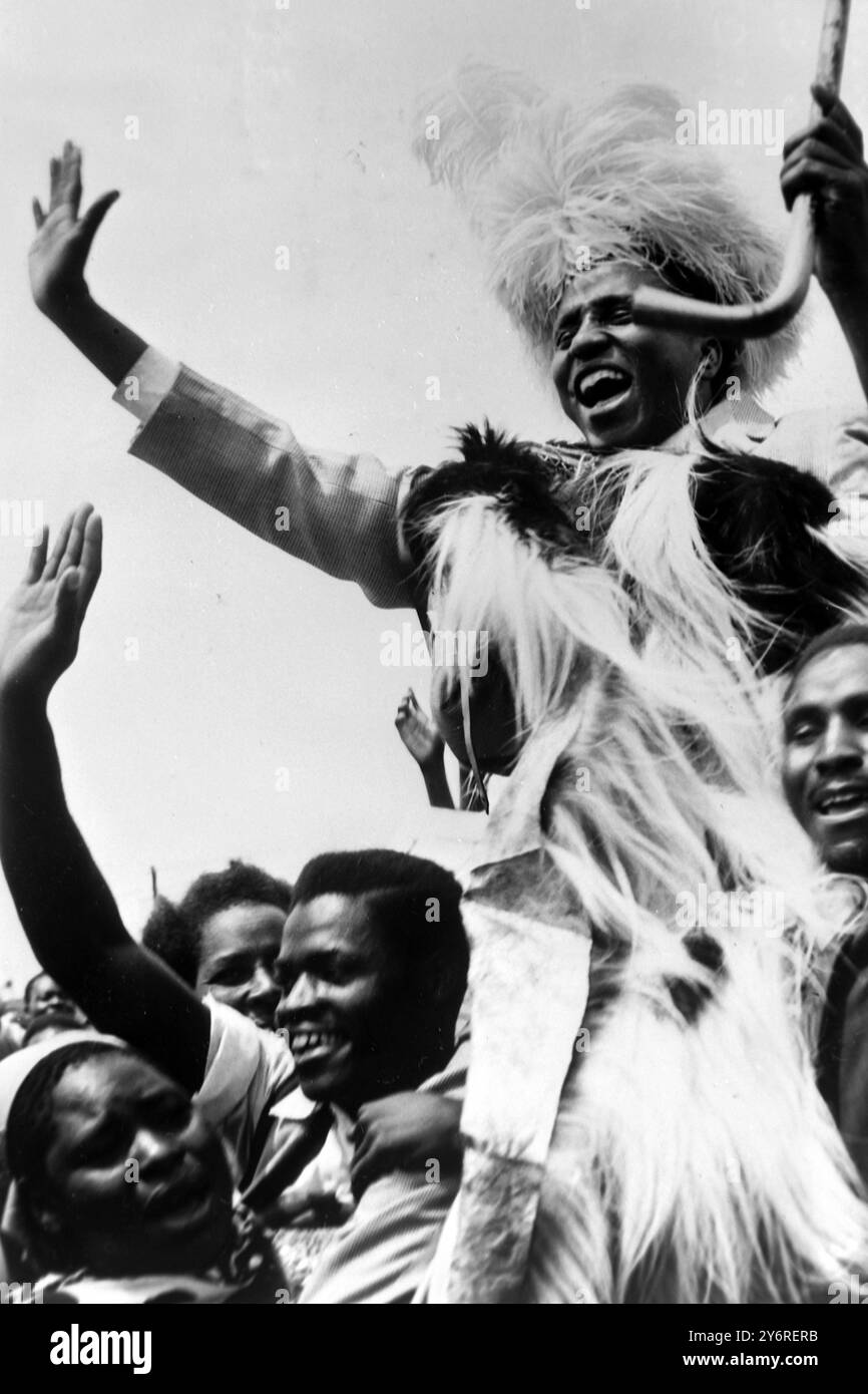 AFRICAN TRIBAL CHIEF WILLIAM MURGOR IN NAIROBI ; 7 APRIL 1962 Stock ...