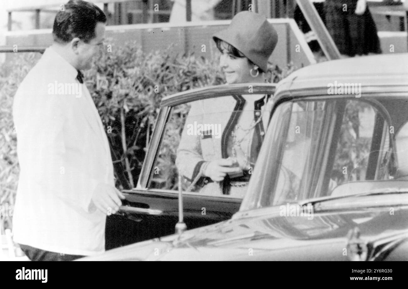 AMERICAN ACTRESS ELIZABETH TAYLOR WITH RICHARD BURTON IN ROME / ; 2 ...