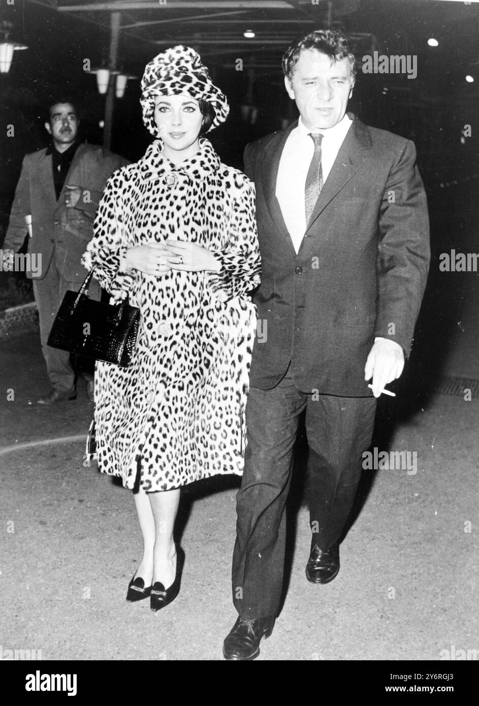 Elizabeth taylor richard burton 1962 hi-res stock photography and ...