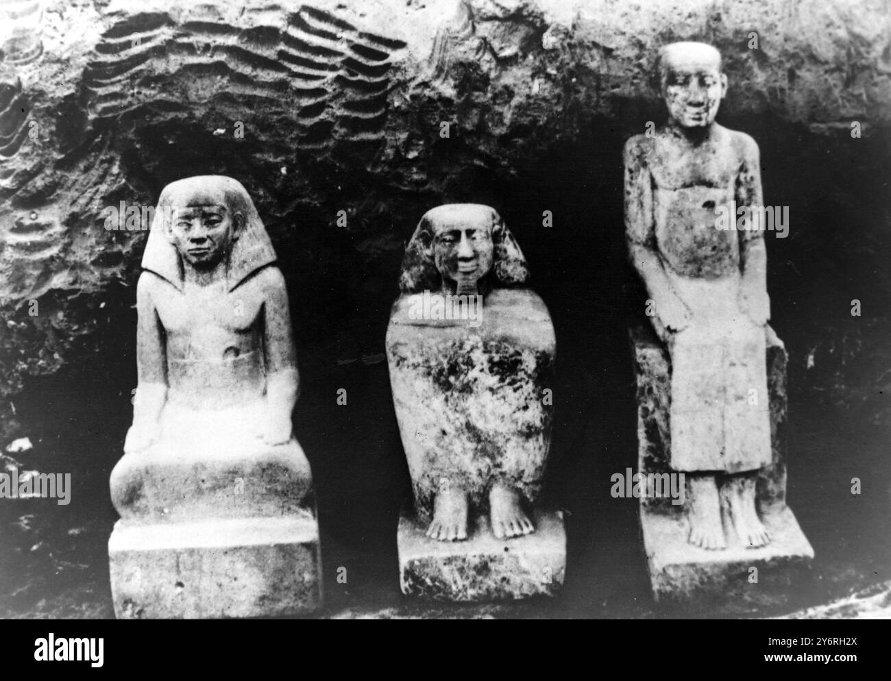 ANCIENT EGYPTIAN CITY UNEARTHED - ARCHAELOGY LIMESTONE STATUES IN ...