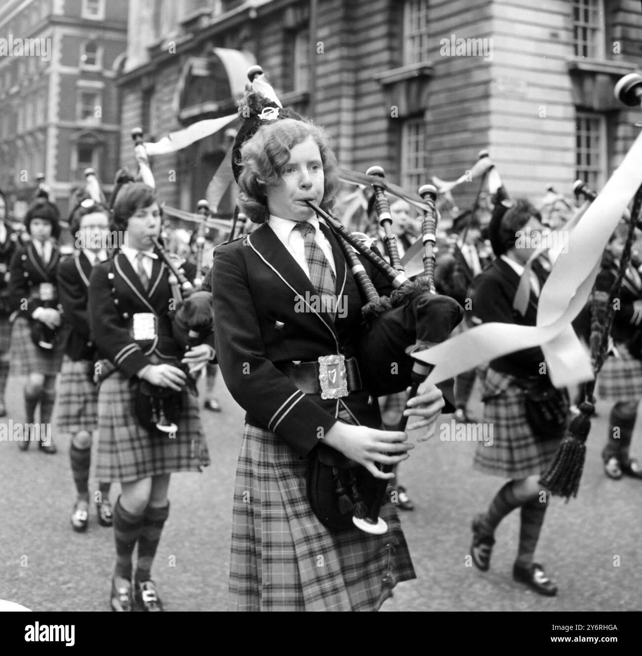 GIRLS ON PARADE IN LONDON 26 MARCH 1962 Stock Photo - Alamy