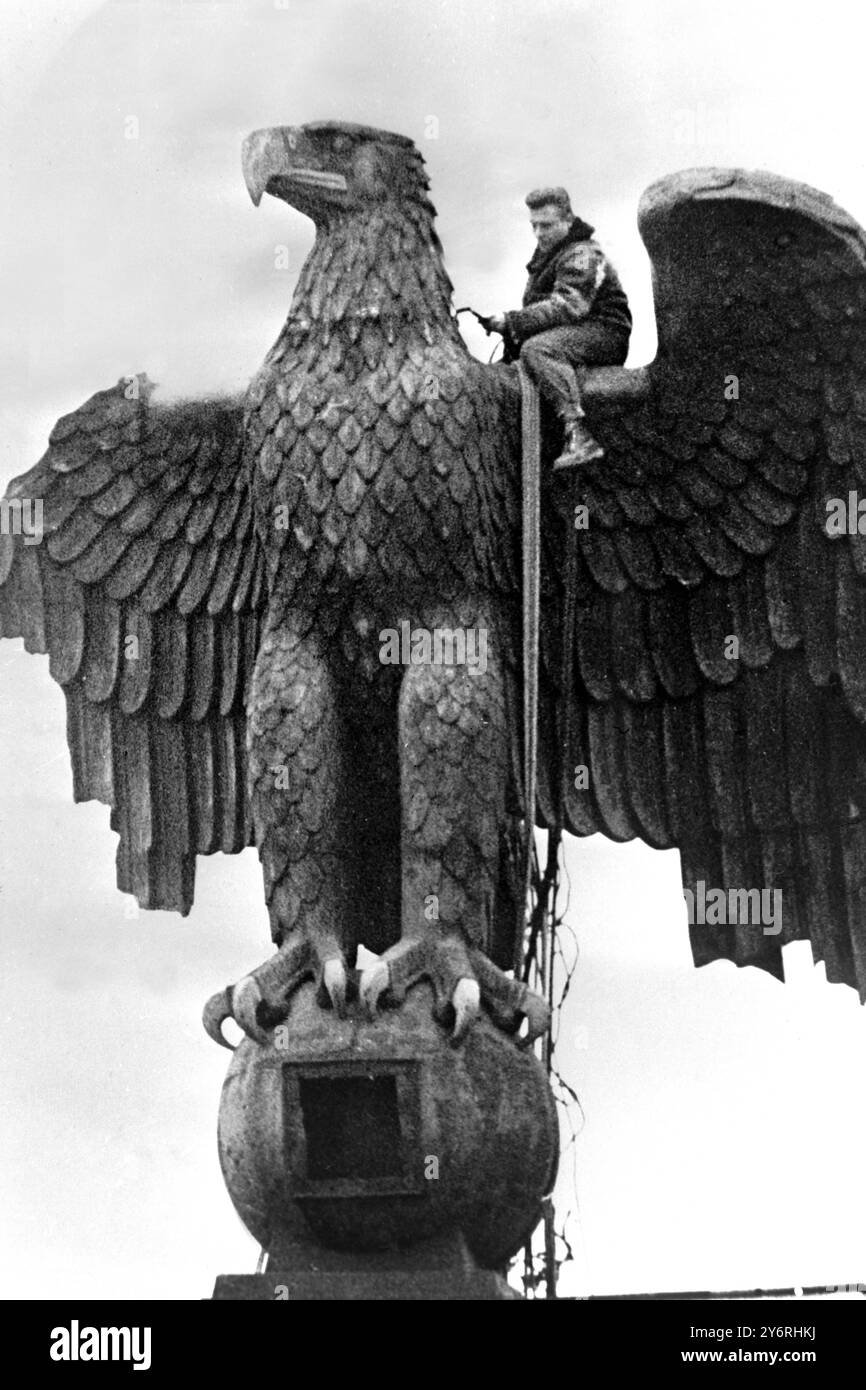 Nazi symbols hi-res stock photography and images - Alamy