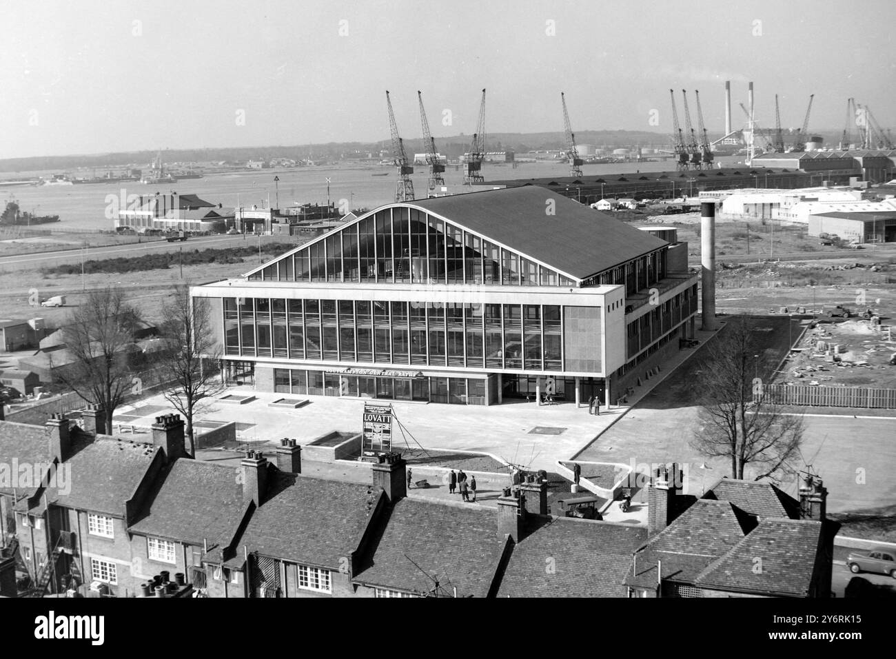 SWIMMING POOL TO BE OPENED IN SOUTHAMPTON 15 MARCH 1962 Stock Photo - Alamy
