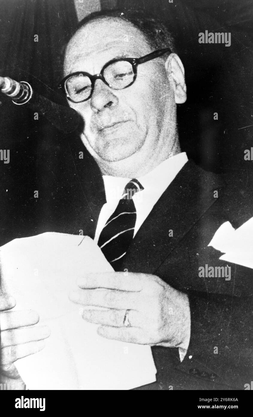 GOVERNMENT GEORGE RANSLEY ADDRESSING GATHERING IN MALTA 13 MARCH 1962 ...
