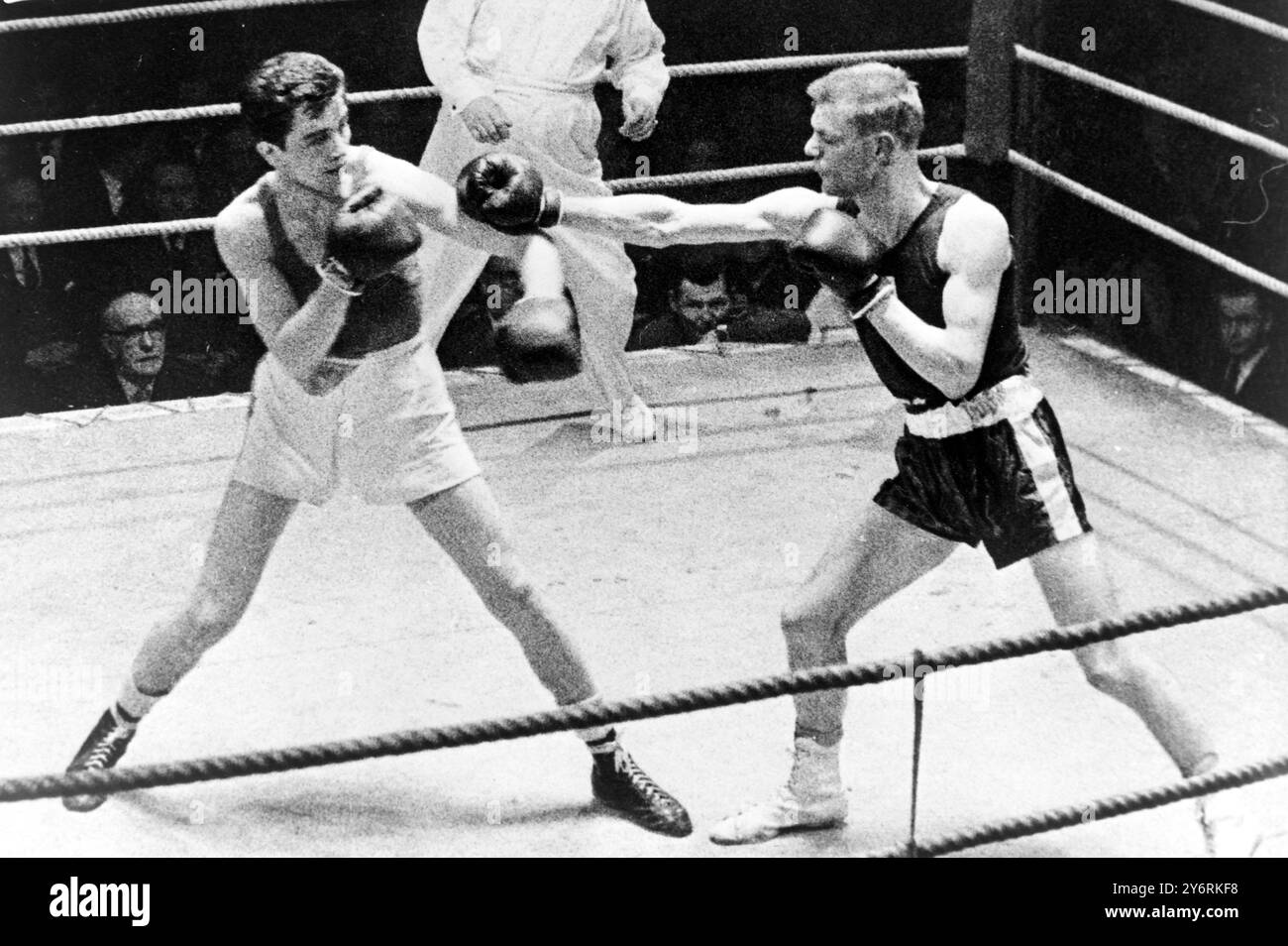 VLADIMIR KUCERA V DICK MCTAGGART IN BOXING ACTION / 12 MARCH 1962 Stock ...