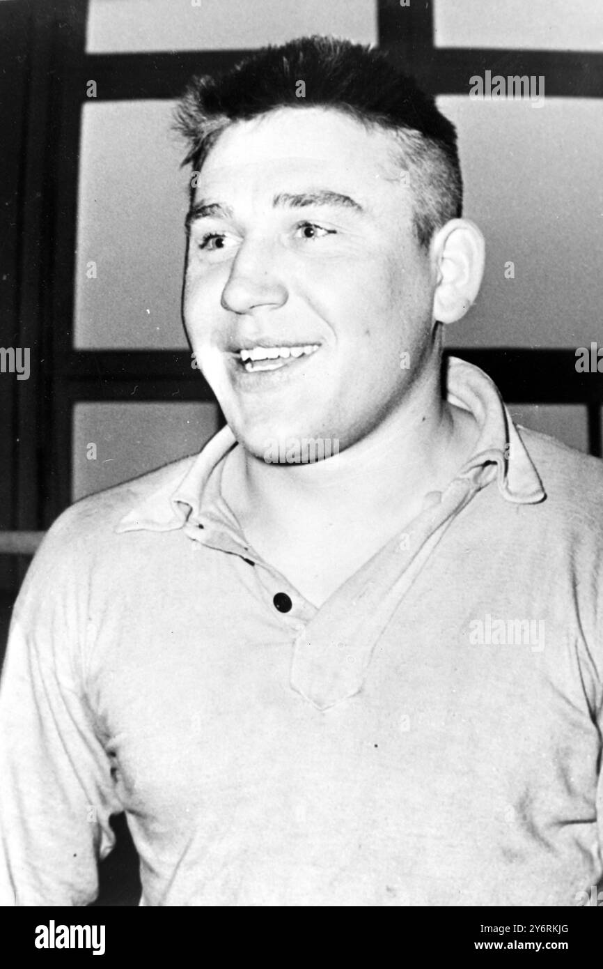 BOXER LEON LABAJ - FIRST PROFESSIONAL OPPONET FOR BILLY WALKER / 9 ...