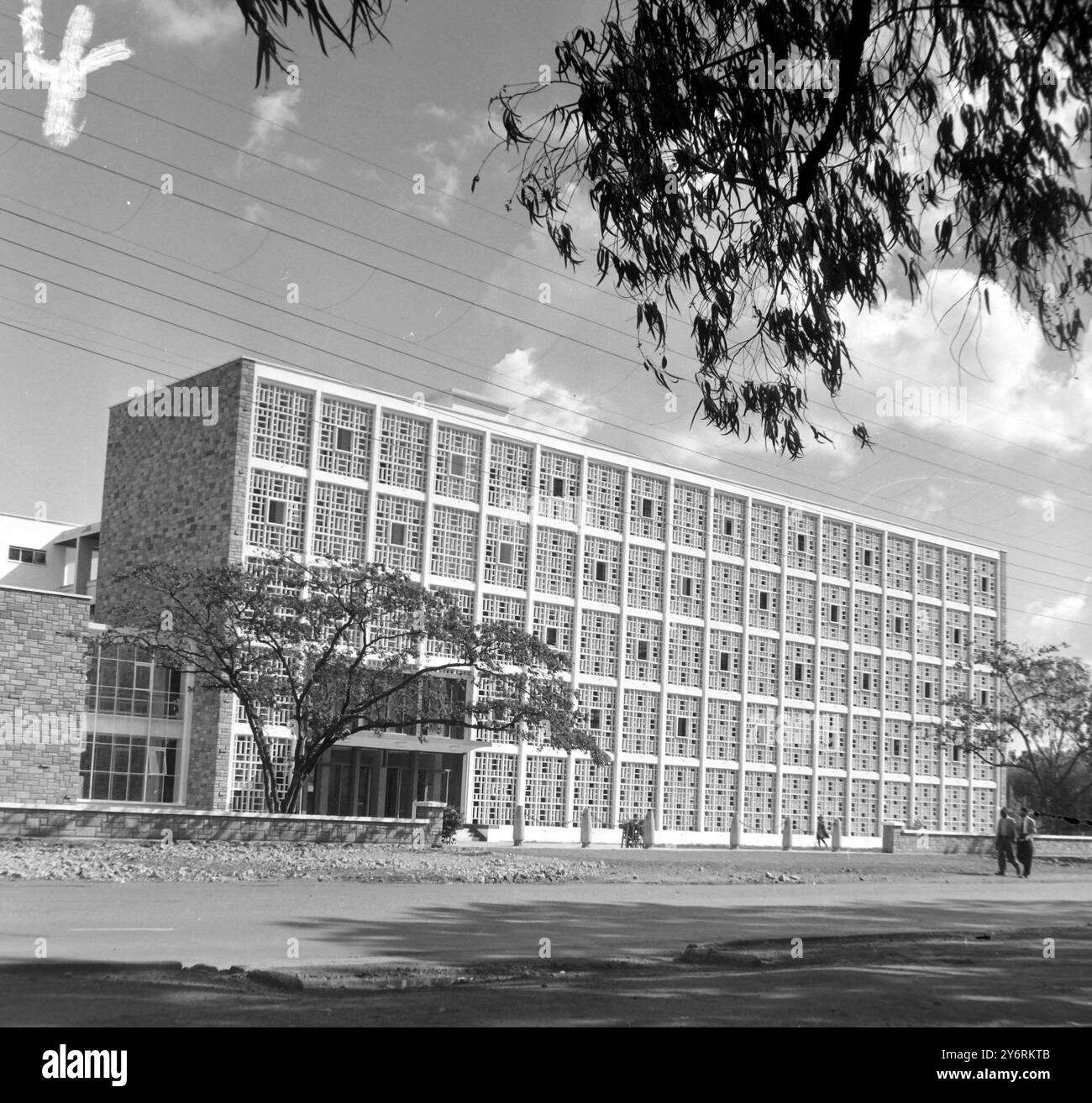 BUILDINGS FOUR STOREY BUILDING NAIROBI 8 MARCH 1962 Stock Photo - Alamy