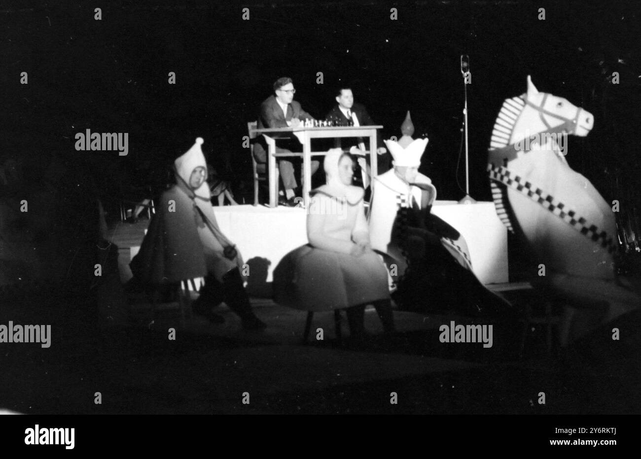 HUMAN GAMES CHESS SMYSLOV AND BOTVINNIK MOSCOW 9 MARCH 1962 Stock Photo ...