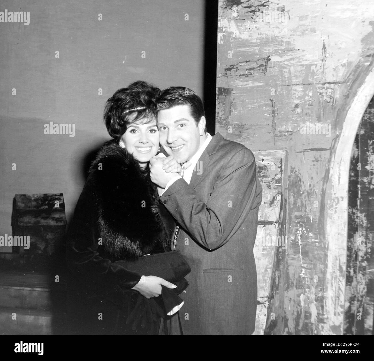 DAVID HUGHES WITH YVONNE ROMAIN IN LONDON 9 MARCH 1962 Stock Photo - Alamy