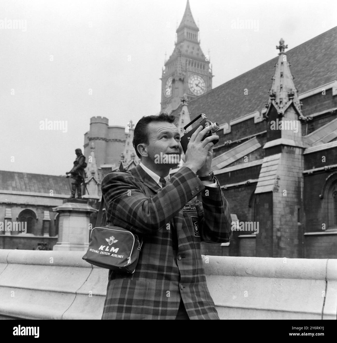 Seattle radio history hi-res stock photography and images - Alamy