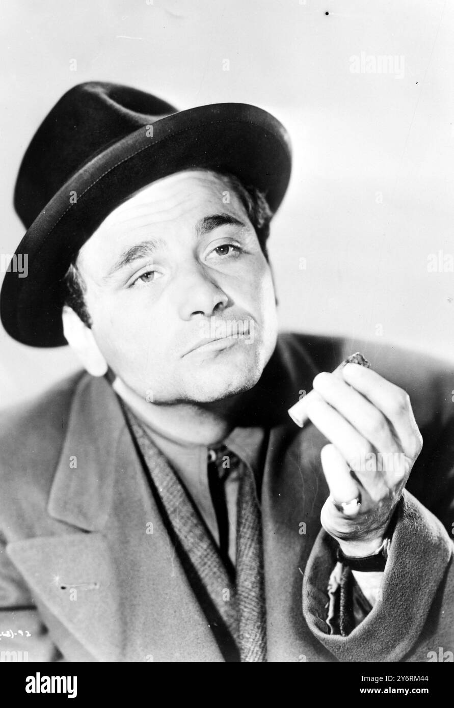 AMERICAN ACTOR PETER FALK / 8 MARCH 1962 Stock Photo - Alamy