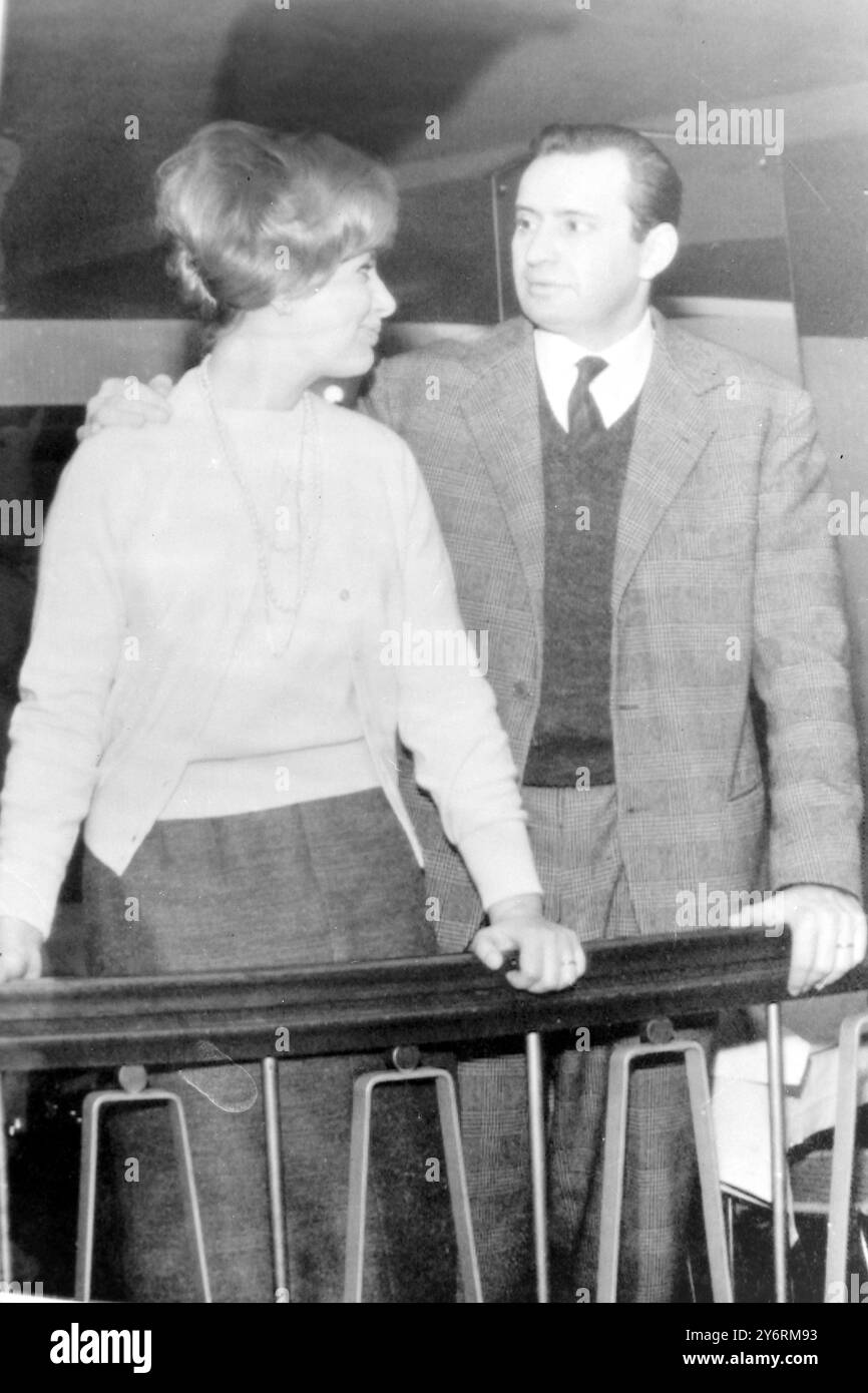 ROMANO MUSSOLINI WITH WIFE MARIA IN MILAN HONEYMOON / 6 MARCH 1962 ...