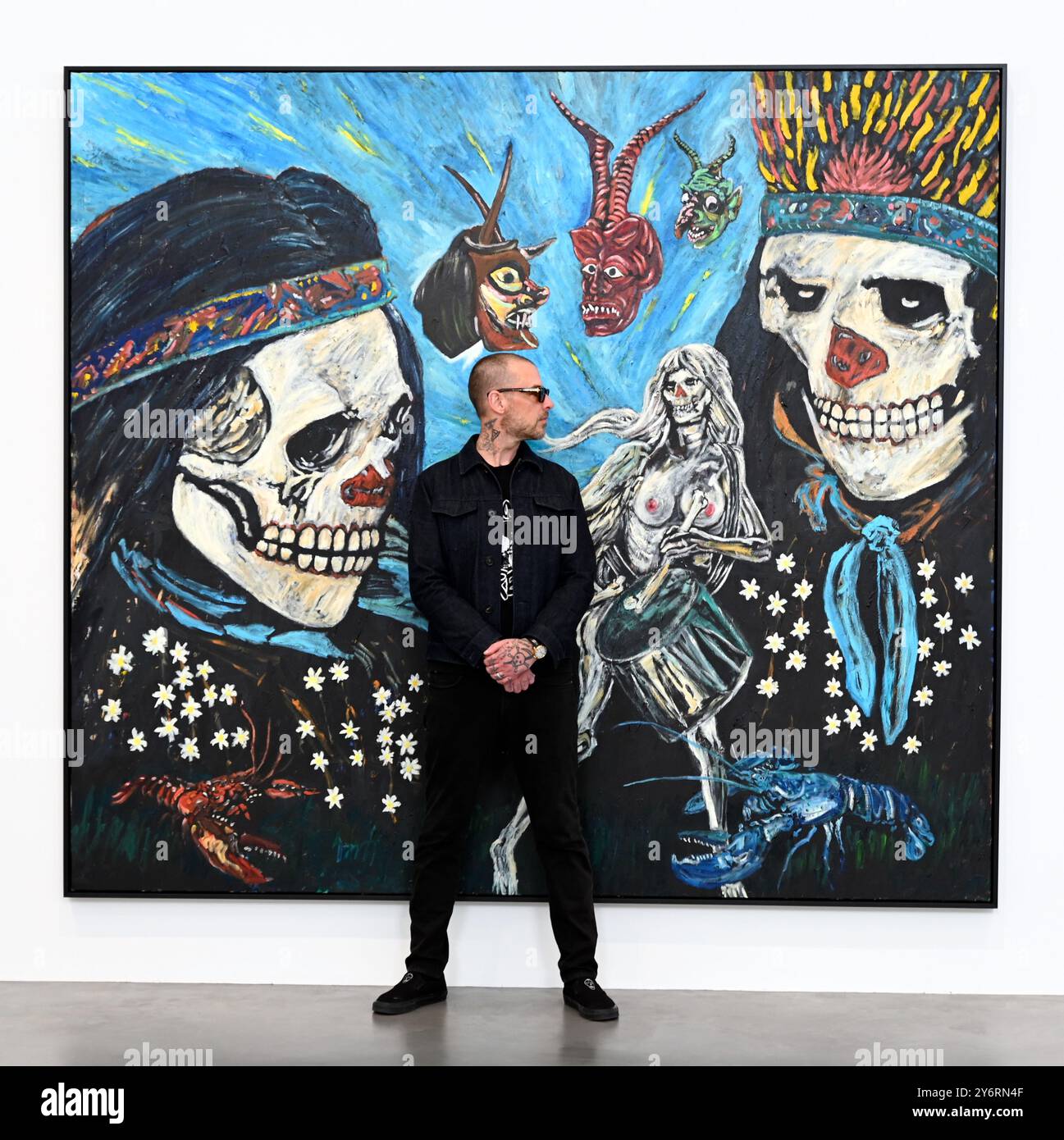Damien Hirst's Newport Street Gallery stages an exhibition of 89 never ...