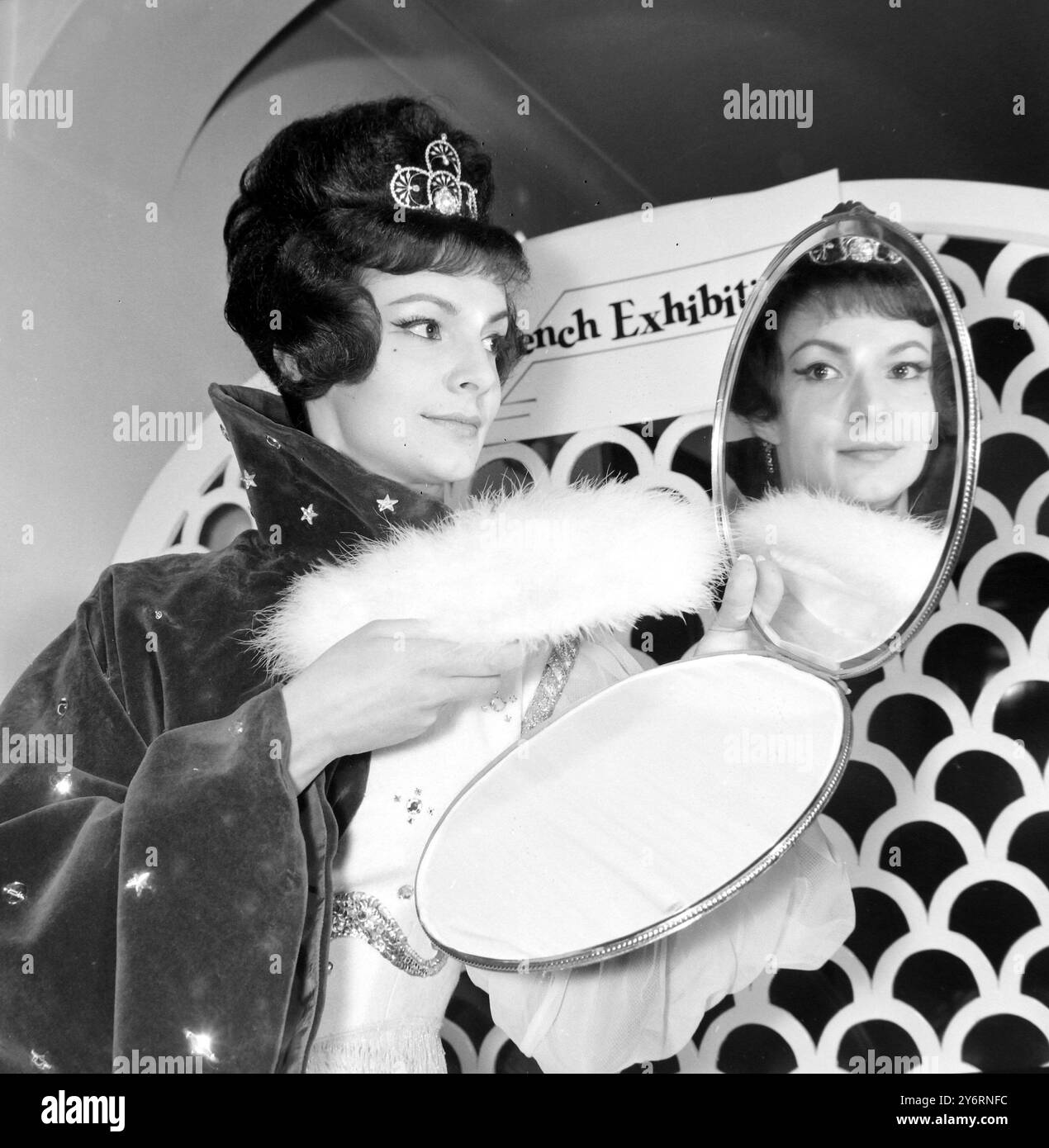 Powders nose hi-res stock photography and images - Alamy