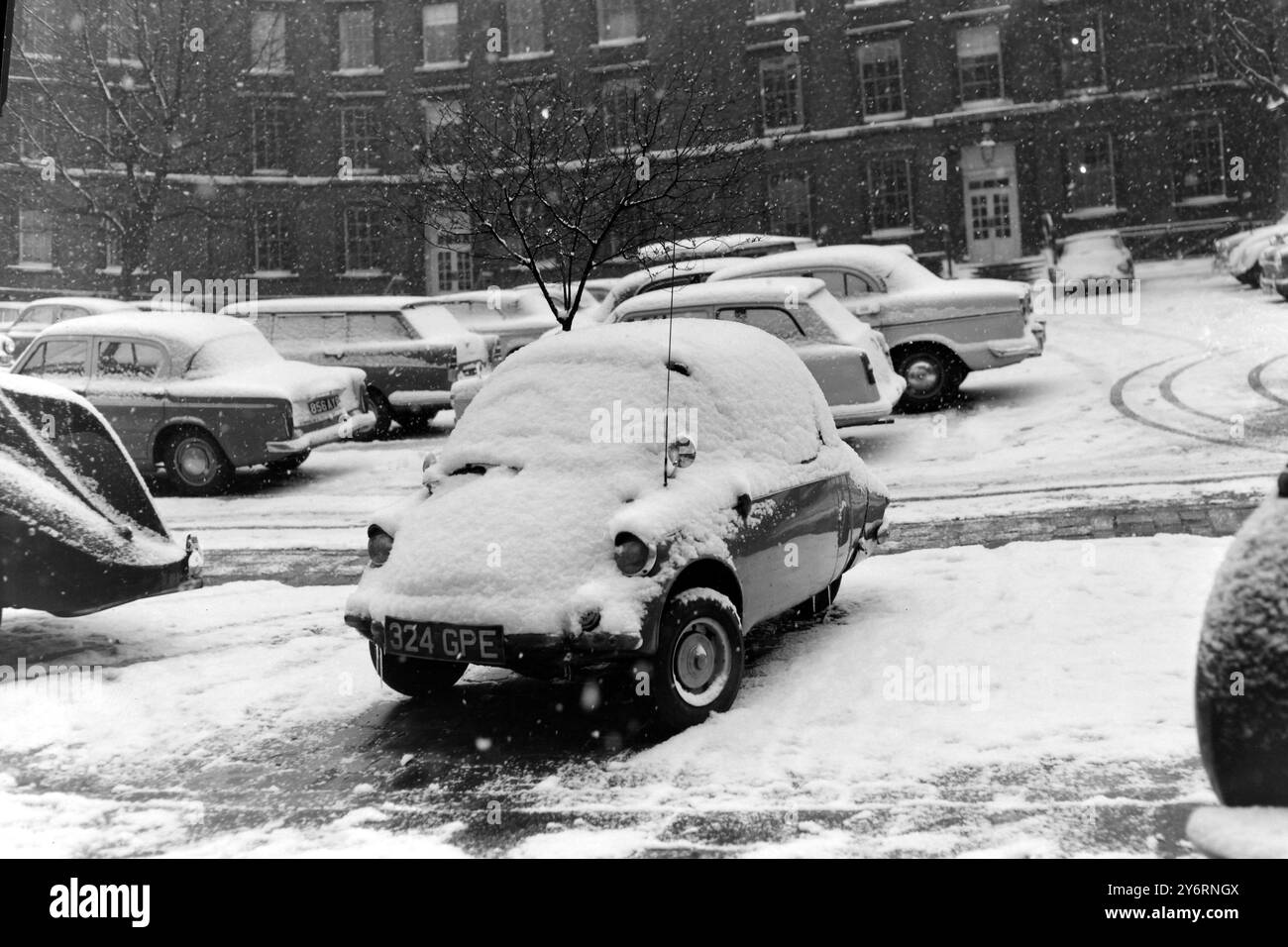 SNOW BUBBLE CAR 26 FEBRUARY 1962 Stock Photo - Alamy