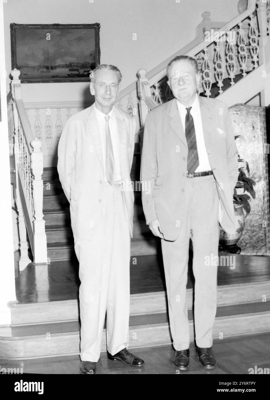 FRANCIS FESTING WITH LORD SELKIRK IN SINGAPORE / 15 FEBRUARY 1962 Stock ...