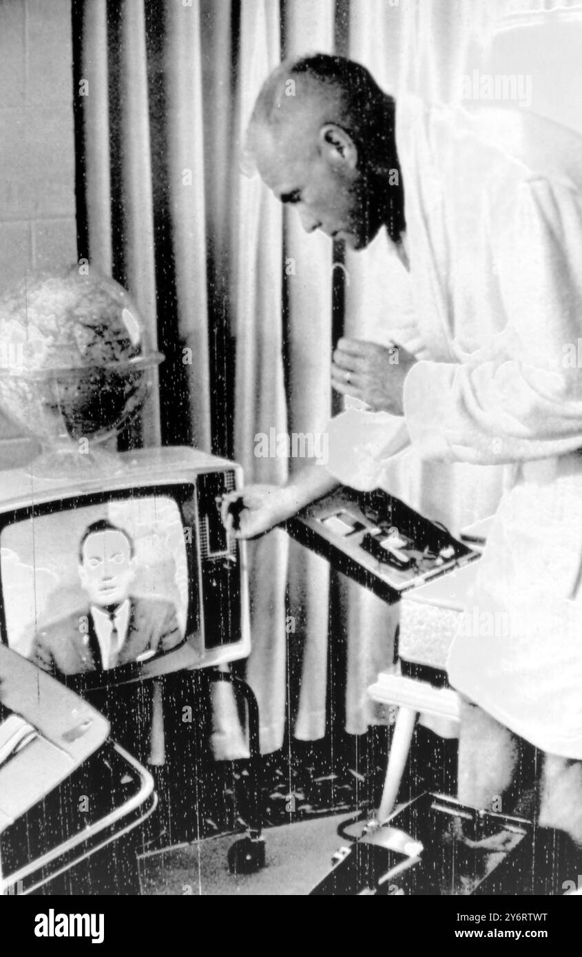 AMERICAN ASTRONAUT JOHN GLENN TV SET IN HANGAR / 15 FEBRUARY 1962 Stock ...