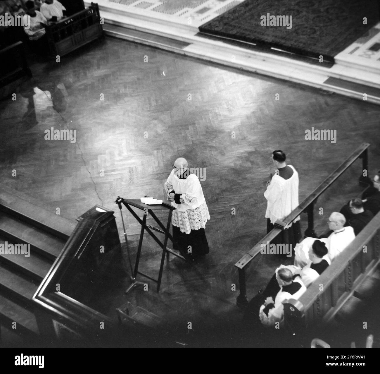 HENRY PARKINSON DURING A CEREMONY IN LONDON / 15 FEBRUARY 1962 Stock ...
