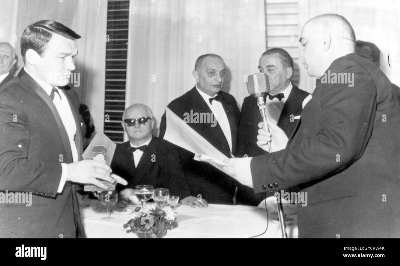 DAVE CHARNLEY WITH CERRATTI AT ITALIAN BOXERS ASSOCIATION / 15 FEBRUARY ...