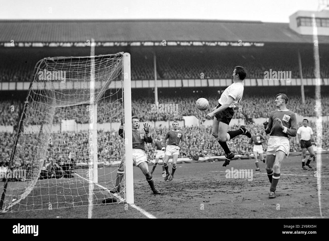 Cliff jones footballer Black and White Stock Photos & Images - Alamy