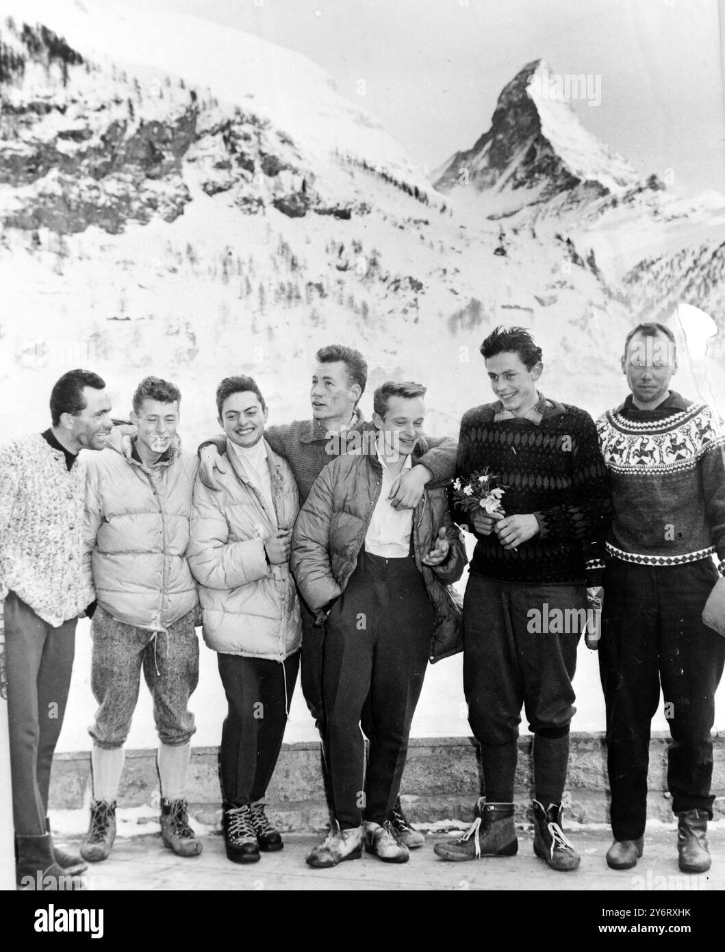GERMAN CLIMBERS BACK FROM A TRIP 9 FEBRUARY 1962 Stock Photo - Alamy