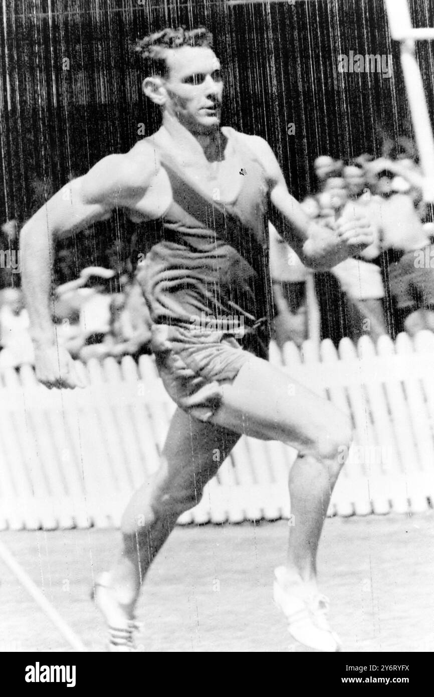 PETER SNELL ATHLETE / 3 FEBRUARY 1962 Stock Photo - Alamy