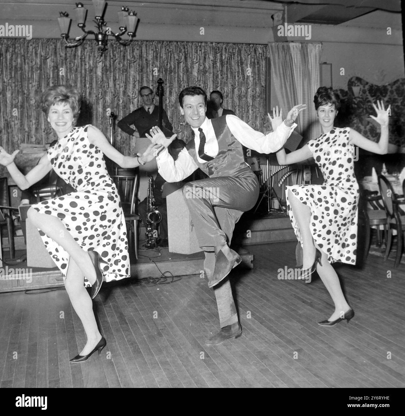 1960 the twist dance hi-res stock photography and images - Alamy