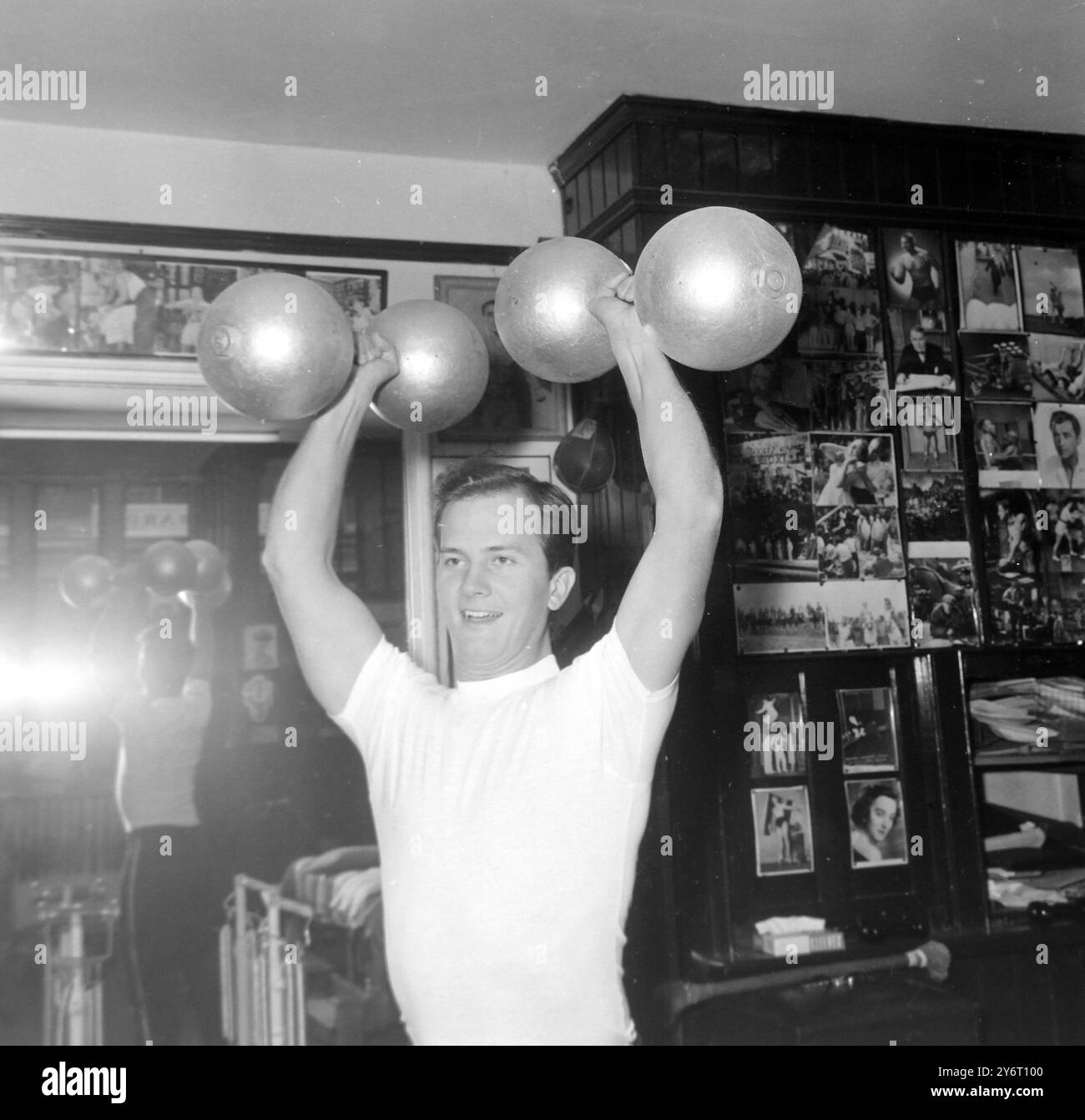 AMERICAN SINGER PAT BOONE IN LONDON / 30 JANUARY 1962 Stock Photo - Alamy