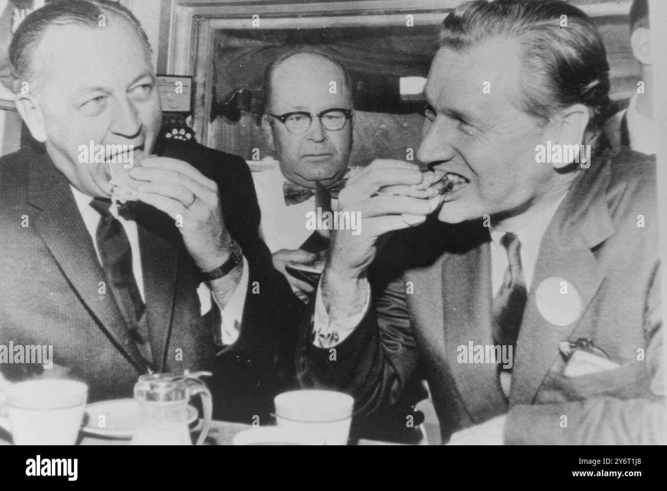 MILLIONAIRES ELMER ANDERSEN AND NELSON ROCKEFELLER IN US 26 JANUARY ...