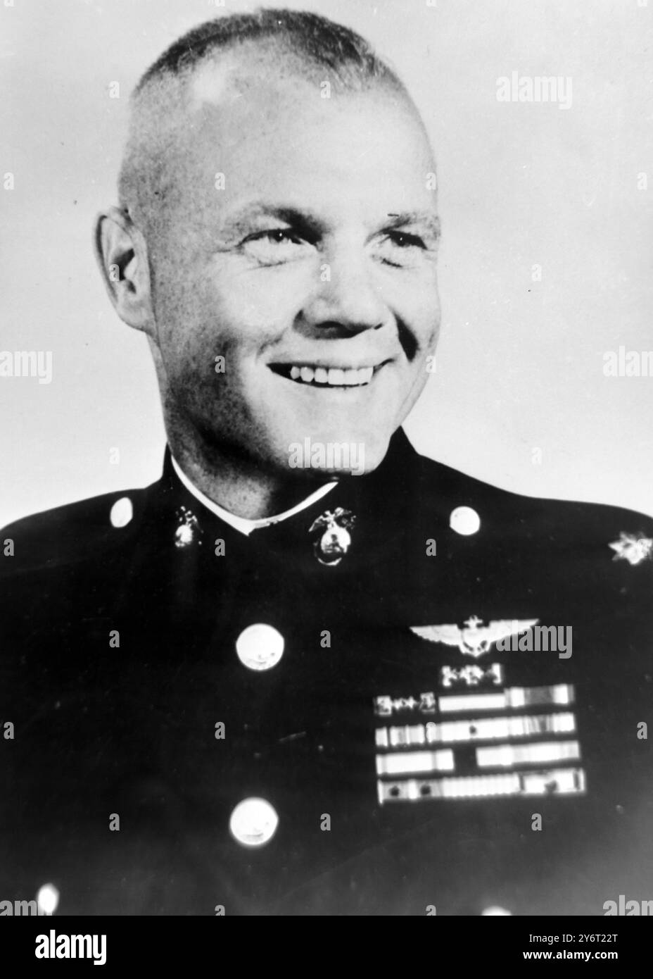 AMERICAN ASTROUNAUT JOHN GLENN WEARING MARINE UNIFORM / 25 JANUARY 1962 ...