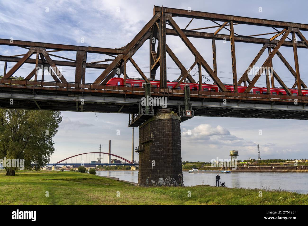 The railway bridge Duisburg-Hochfeld-Rheinhausen, over the Rhine ...