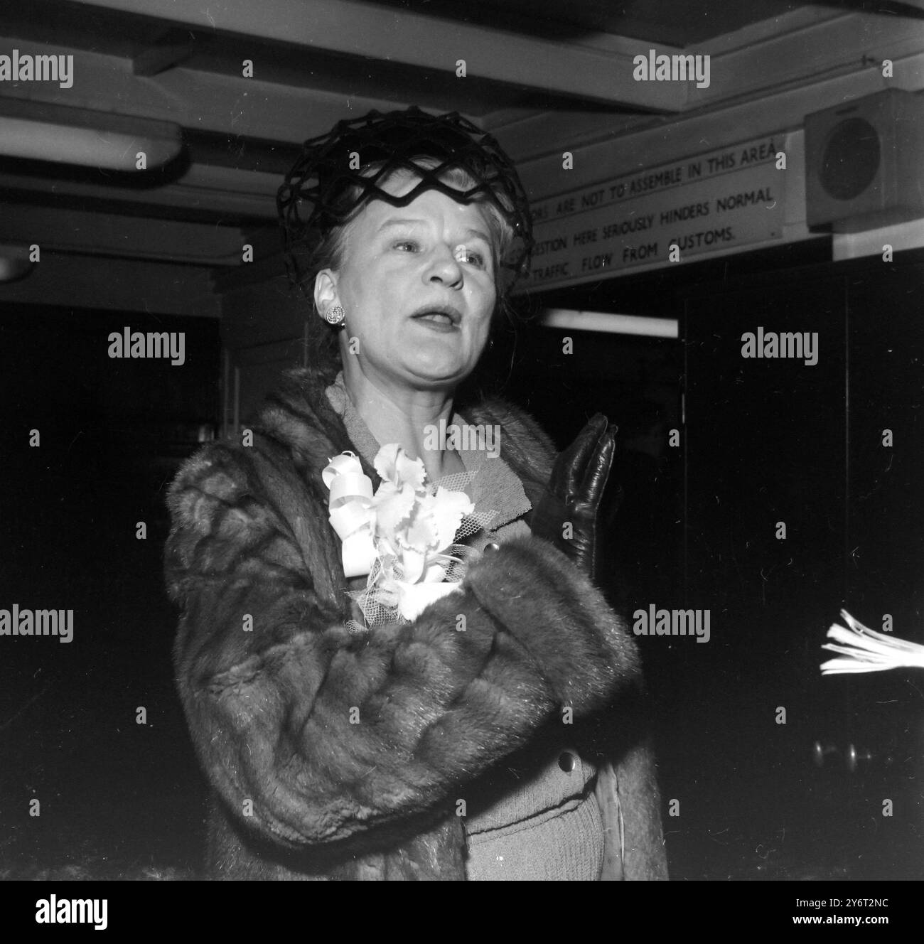Anna russell hi-res stock photography and images - Alamy