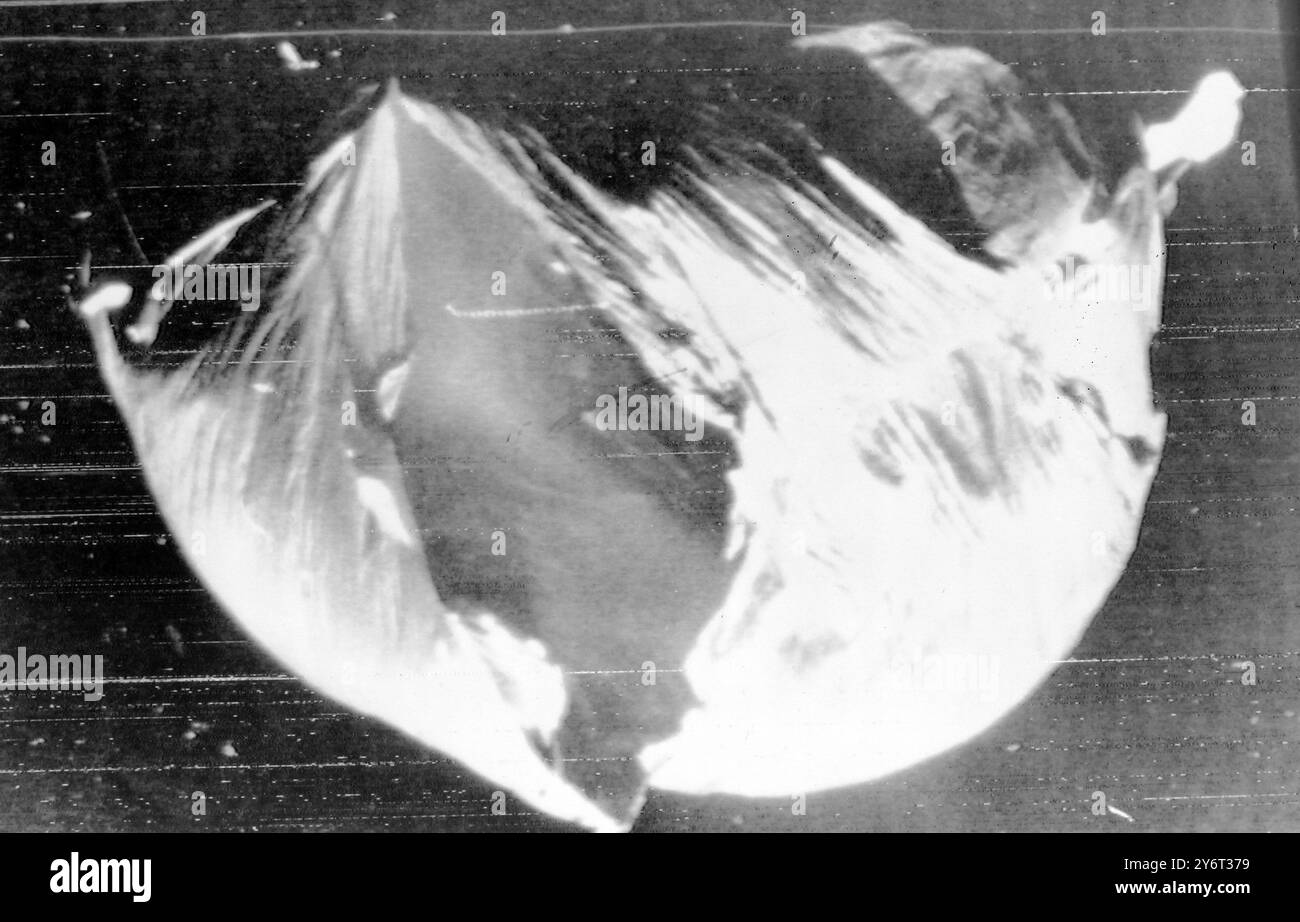 BALLOON SPACE BALLOON SUPER ECHO 20 JANUARY 1962 Stock Photo - Alamy