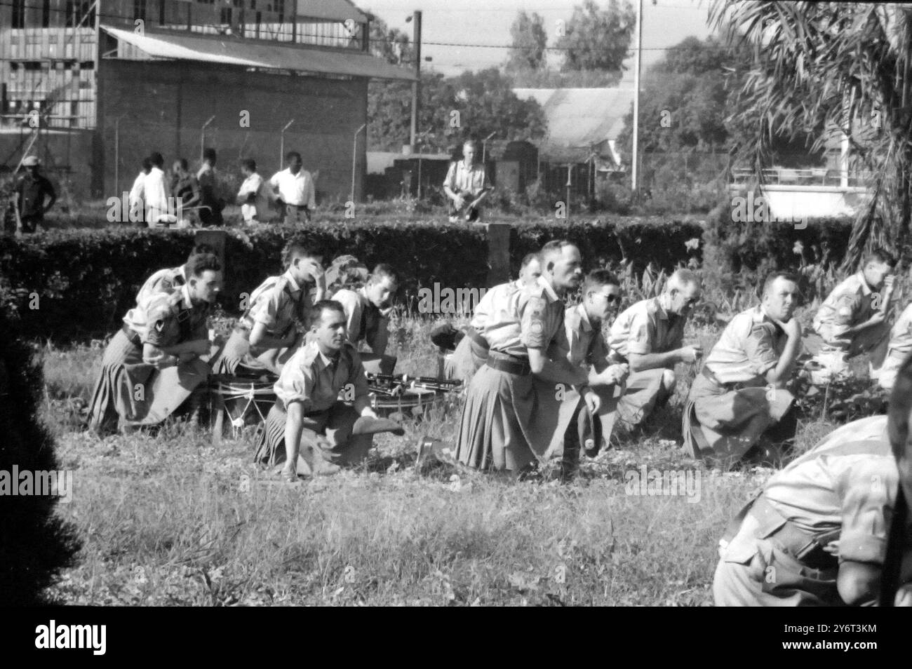 BRITISH ARMY IRISH GUARDS MASS SERVICE FOR SOLDIER KILLED IN CONGO IN ...
