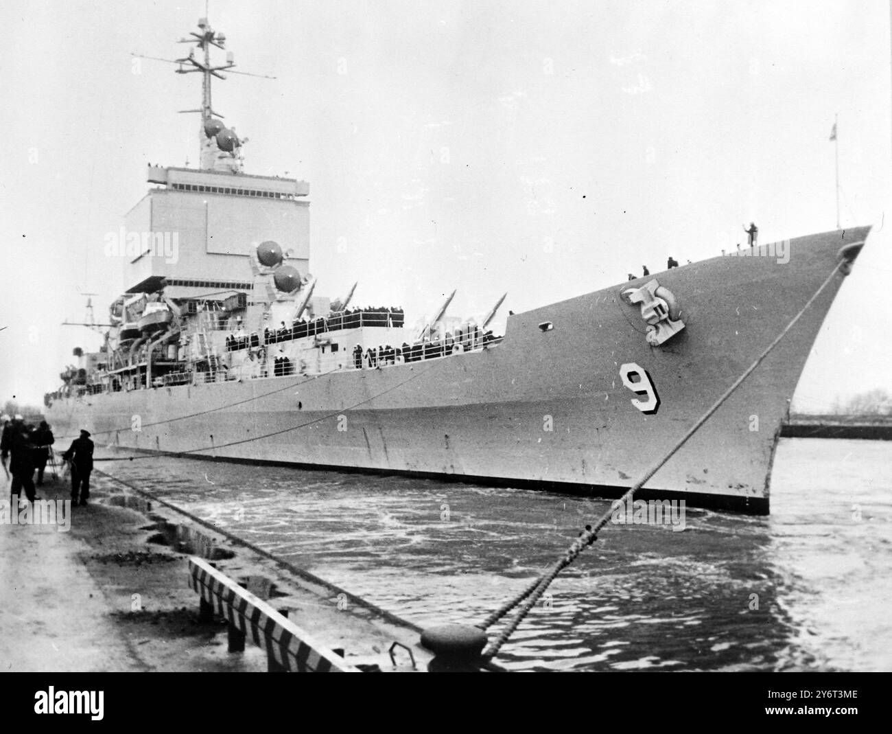 US NAVY USS LONG BEACH ATOMIC CRUISER IN BREMERHAVEN GERMANY 18 JANUARY ...