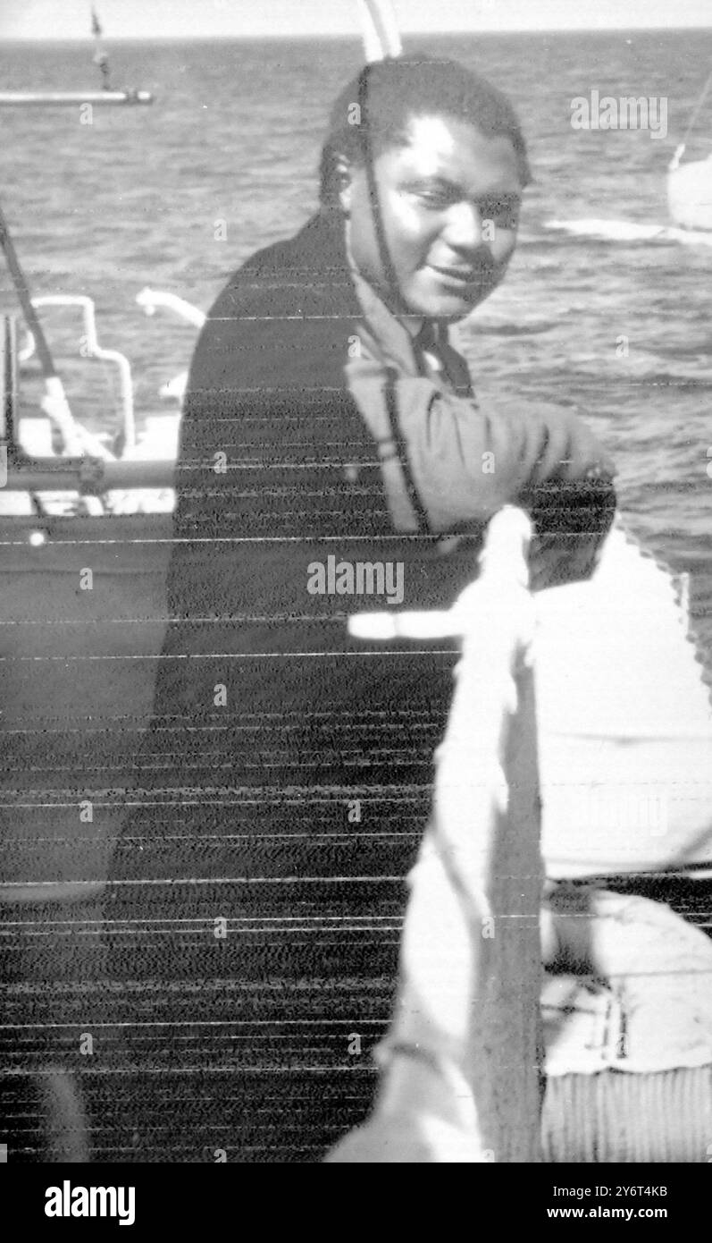 TOM MBOYA TO MOMBASSA ABOARD ROSALIND / 10 JANUARY 1962 Stock Photo - Alamy