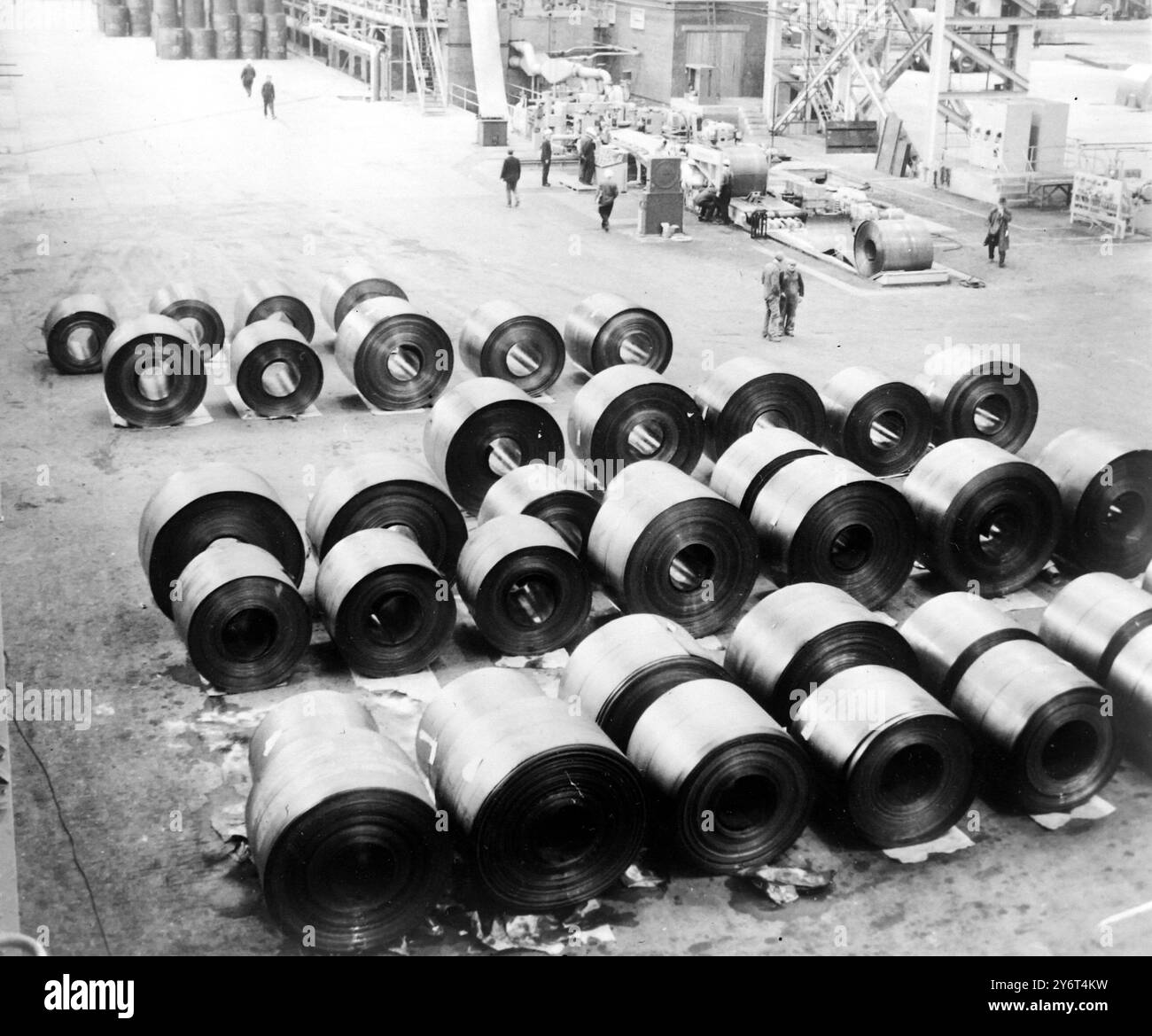 INDUSTRY GARTCOSH WORKS GLASGOW 11 JANUARY 1962 Stock Photo - Alamy