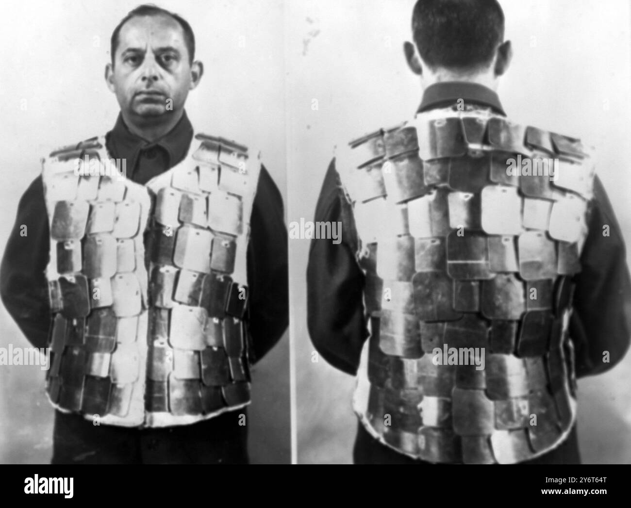 US ARMY ARMOURED VEST OF TITANIUM PLATING 5 JANUARY 1962 Stock Photo ...