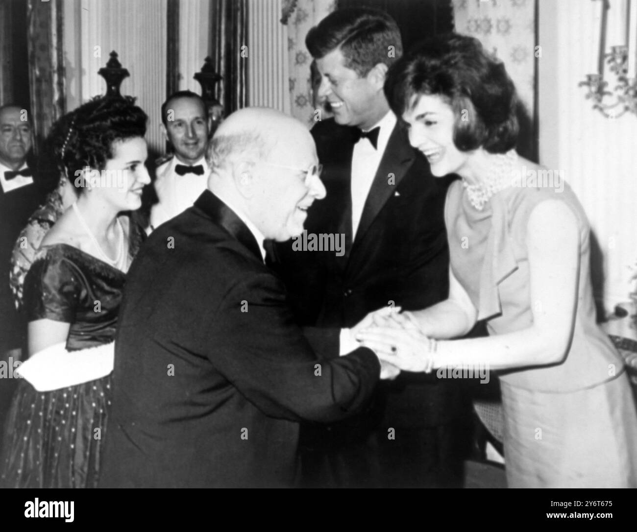 US AMERICAN PRESIDENT JOHN F KENNEDY, JACKIE KENNEDY WITH PABLO CASALS ...