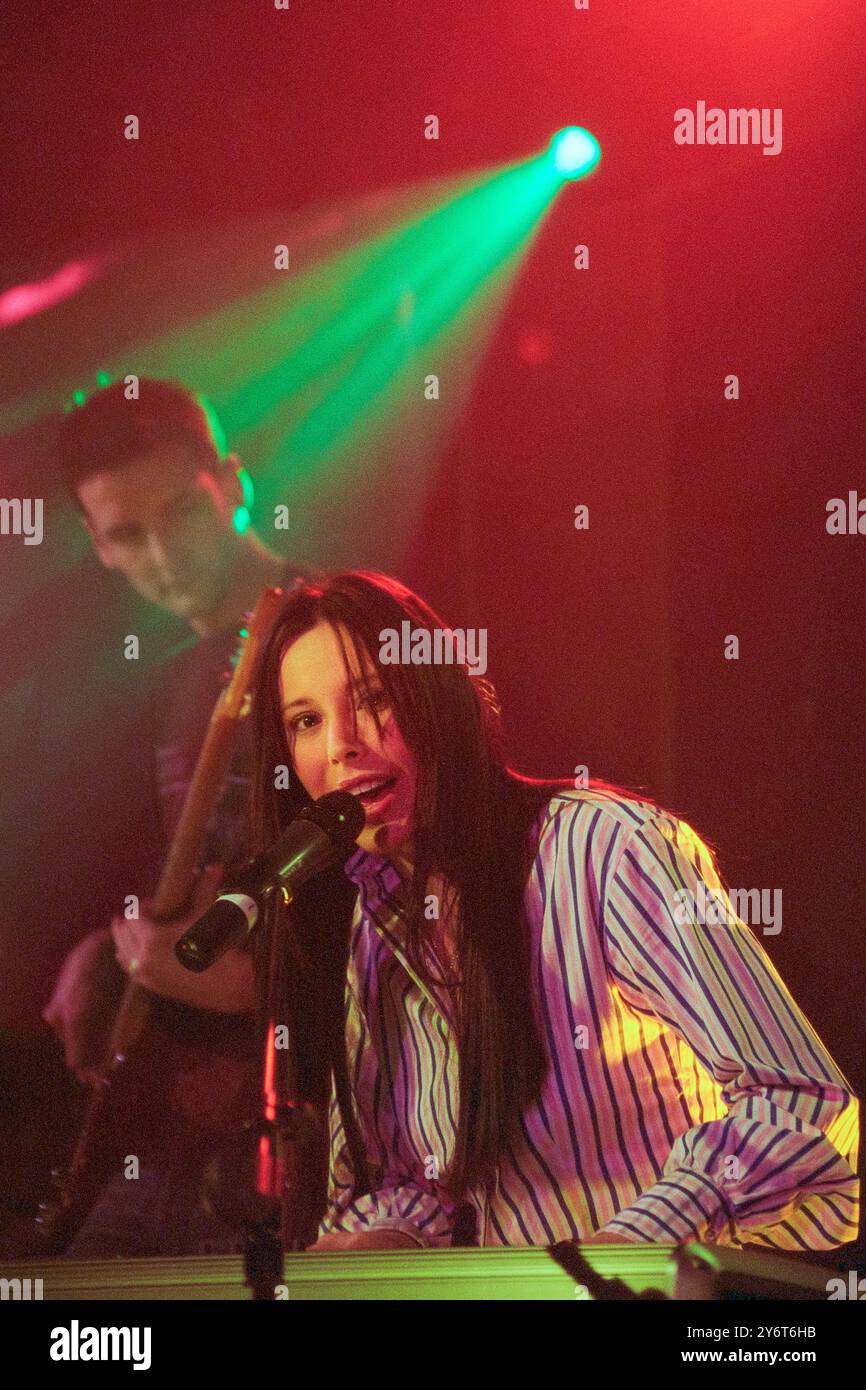 NERINA PALLOT, YOUNG, TV SHOW, 2001: Singer songwriter Nerina Pallot ...