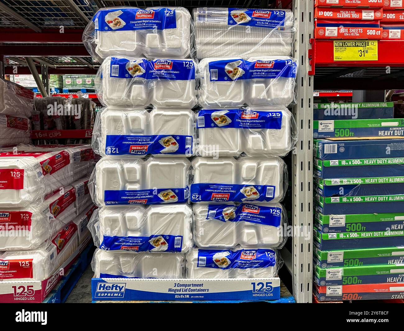 Hefty supreme styrofoam food containers at a Sam's Club Wholesale store ...