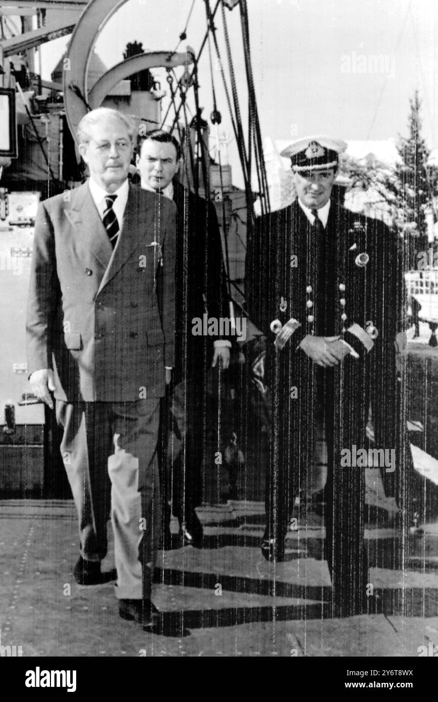 BRITISH PRIME MINISTER HAROLD MACMILLAN WITH COMMODORE MARTIN IN ...