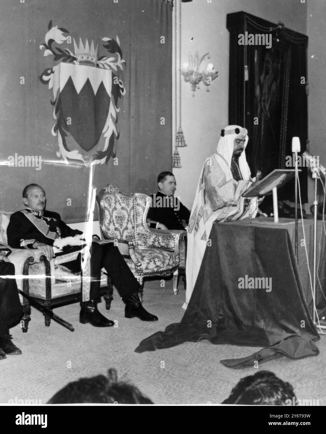 THE NEW RULER OF BAHRAIN - SHEIKH ISA BIN SUUMAN AL KHALIFAH 18 ...