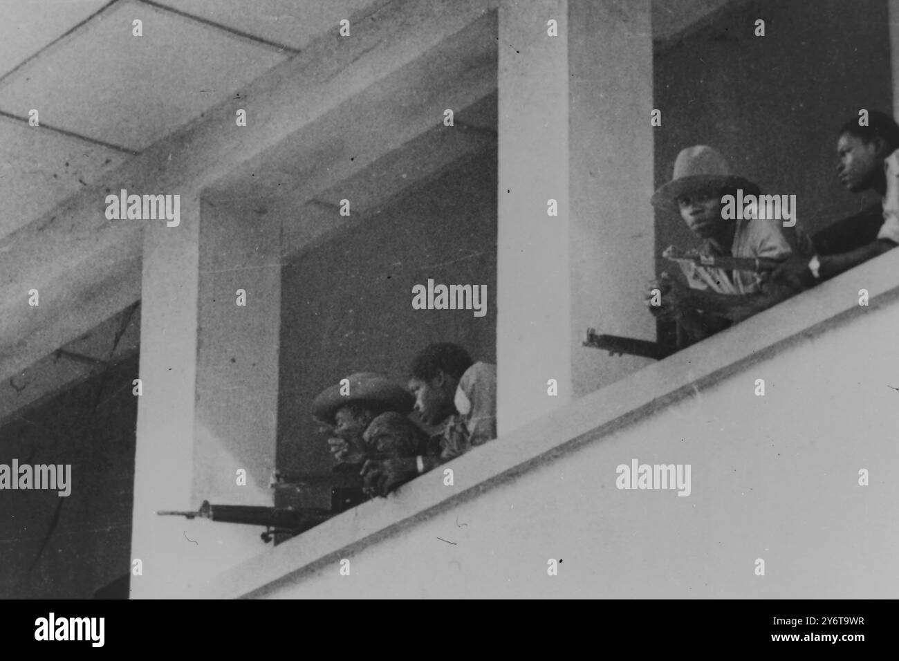 ARMY LINE OF RIFLES STICKING FROM WALL KATANGA 14 DECEMBER 1961 Stock ...