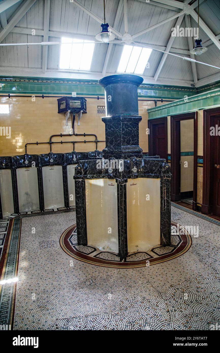Victorian toilets public gents hi-res stock photography and images - Alamy