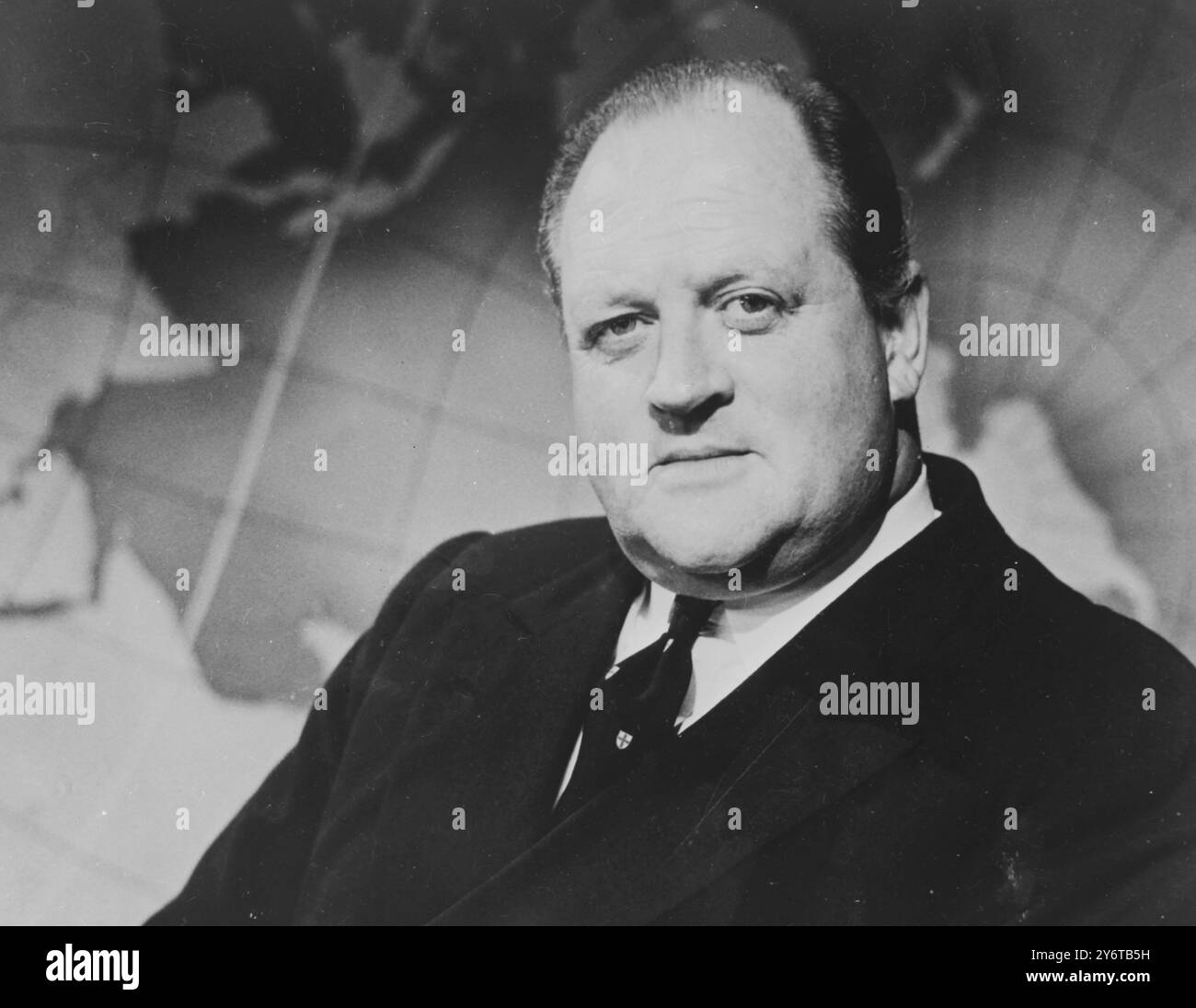 Richard dimbleby hi-res stock photography and images - Alamy