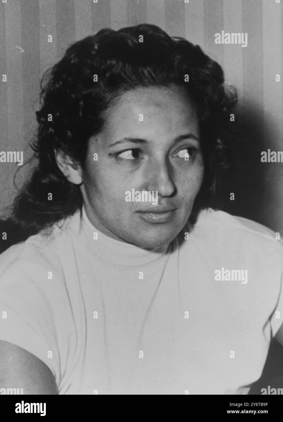 PRINCESS LALA AISHA OF MAROCCO PORTRAIT 7 DECEMBER 1961 Stock Photo - Alamy