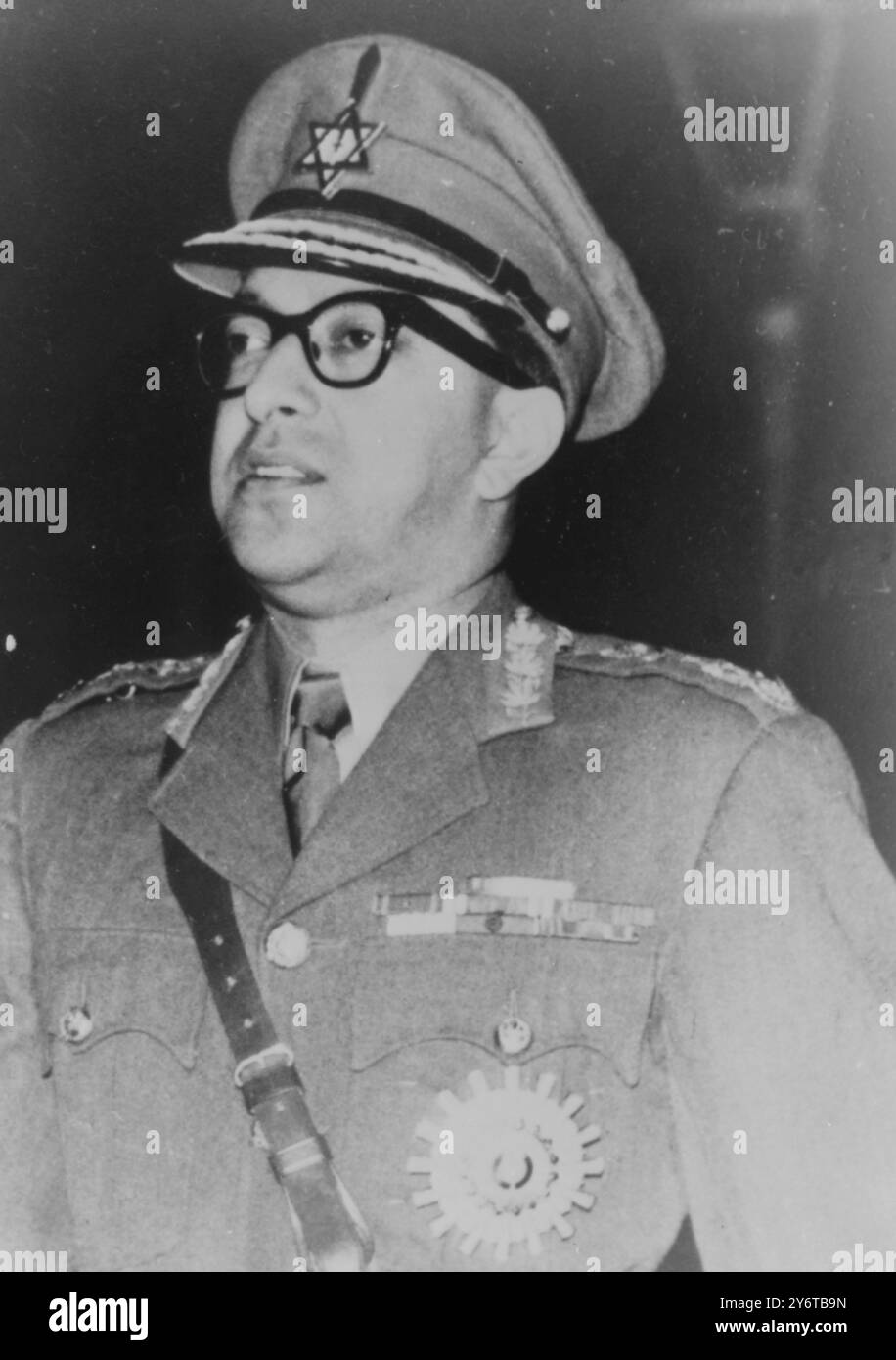 KING MAHENDRA OF NEPAL PORTRAIT 7 DECEMBER 1961 Stock Photo - Alamy