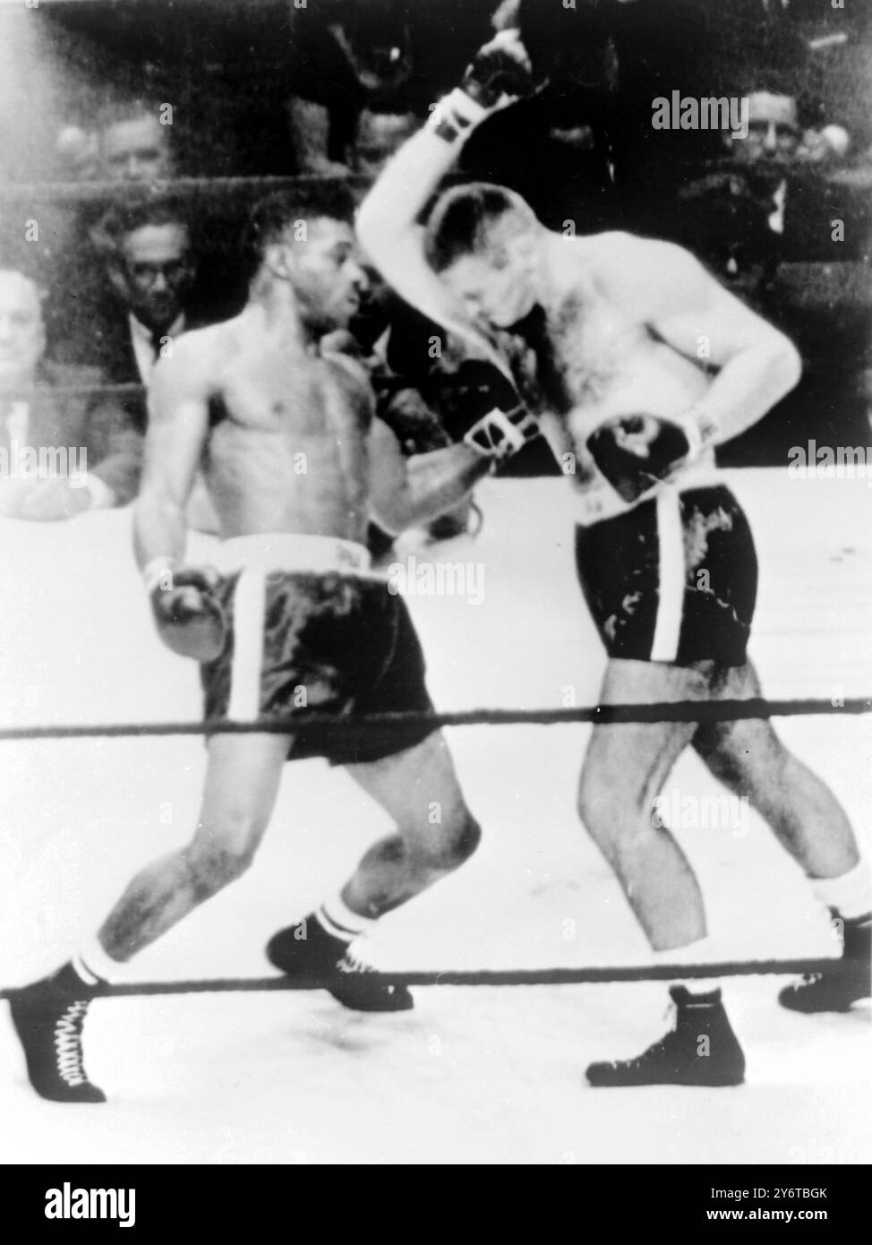 Floyd patterson fight hi-res stock photography and images - Alamy