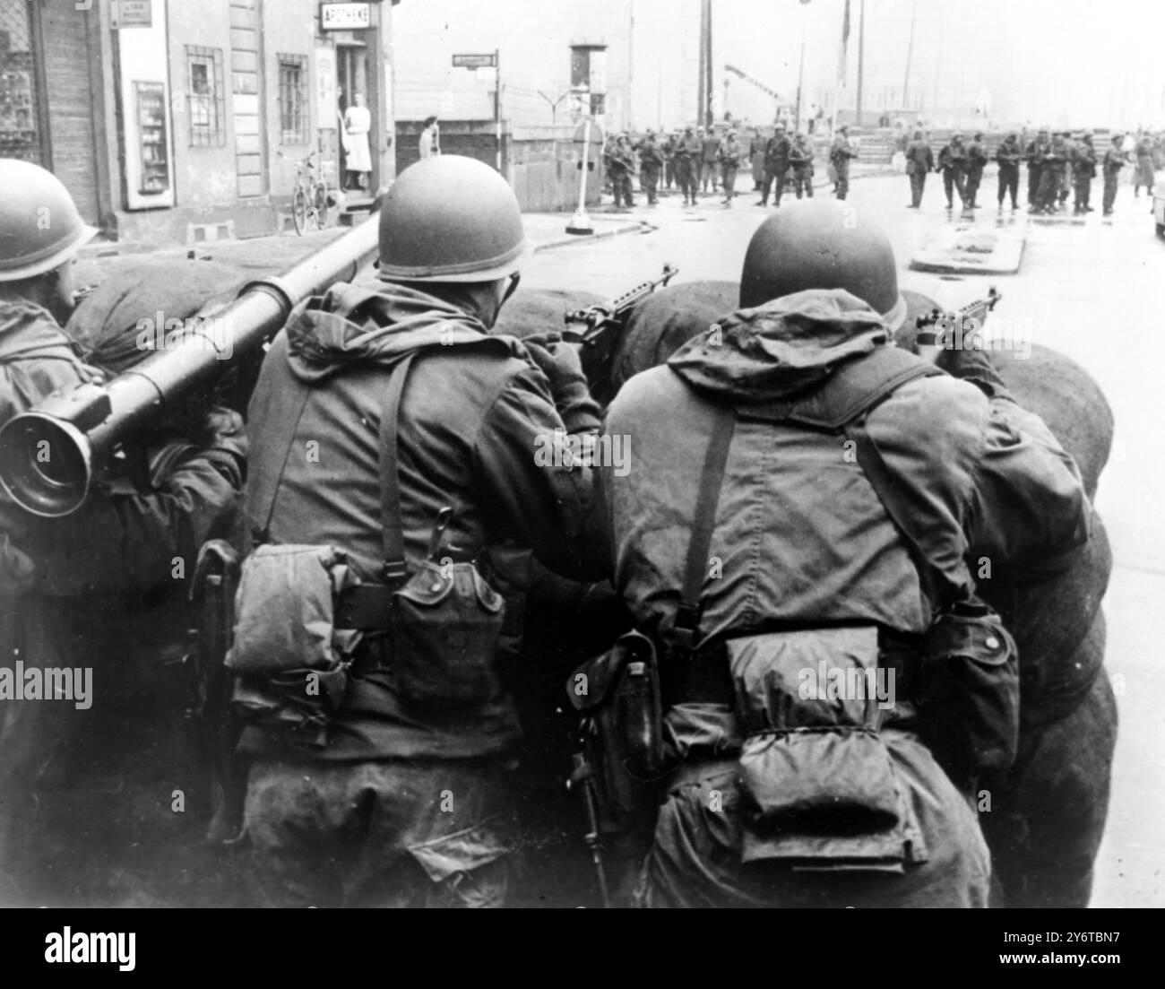 American troops 1961 berlin hi-res stock photography and images - Alamy